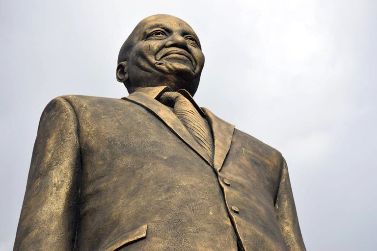 Nigeria honors Jacob Zuma with a statue and a road named after him